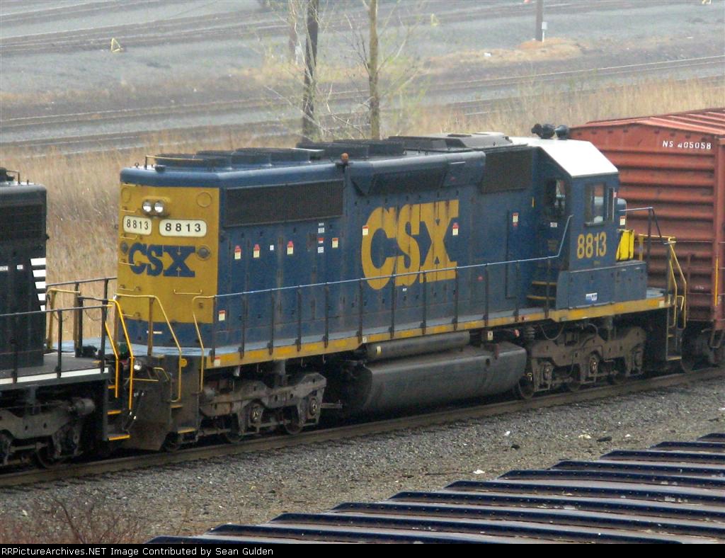 CSXT EMD SD40-2 8813